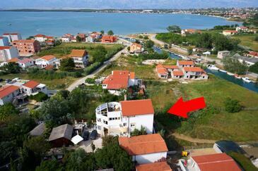 Appartements Et Chambres Près De La Mer Nin, Zadar - 5858 - Zaton
