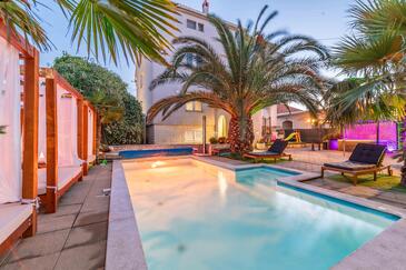 Ferienwohnungen Und Zimmer Mit Pool Sukosan, Zadar - 5906 - Sukošan