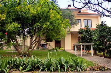 Apartments With Parking Space Kožino, Zadar - 678 - Zadar