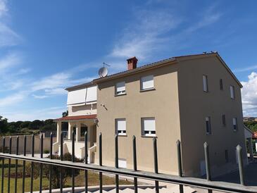 Apartamenty Z Parkingiem Valbandon, Fazana - 7296 - Pula