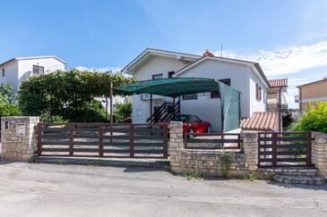 Apartments With Parking Space Pješčana Uvala, Pula - 7349 - Pula